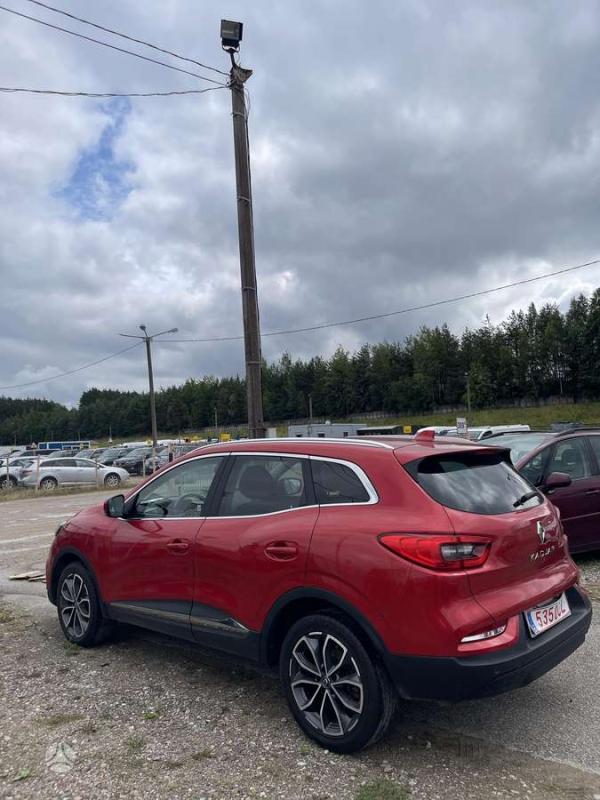 Red Renault Kadjar 2020 in Vilnius, with an engine capacity of 1.46 L and mileage of 187 thousand km for 9100 €, photo 7 on AUTOMOTO.COM.LV