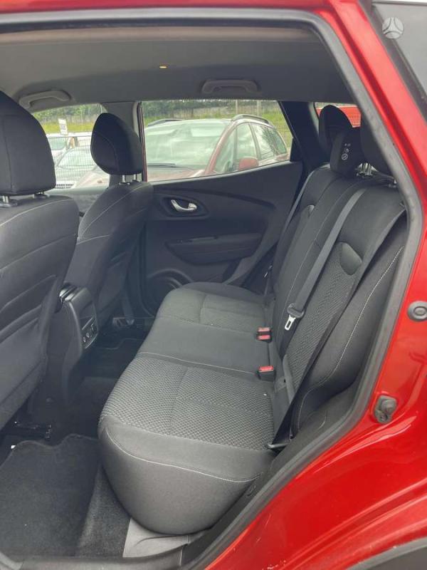 Red Renault Kadjar 2020 in Vilnius, with an engine capacity of 1.46 L and mileage of 187 thousand km for 9100 €, photo 8 on AUTOMOTO.COM.LV
