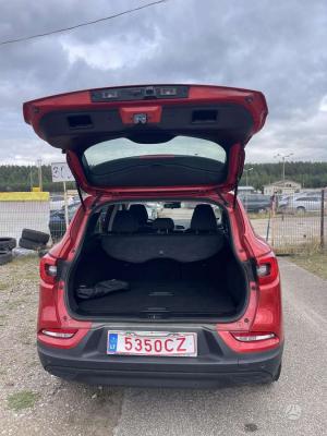 Red Renault Kadjar 2020 in Vilnius, with an engine capacity of 1.46 L and mileage of 187 thousand km for 9100 €, photo 11 on AUTOMOTO.COM.LV