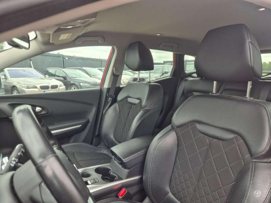 Sarkans Renault Kadjar 2020 Kauņa, ar dzinēja tilpumu 1.33 L un nobraukumu 60 tūkst. km par 9450 €, foto 11 vietnē AUTOMOTO.COM.LV