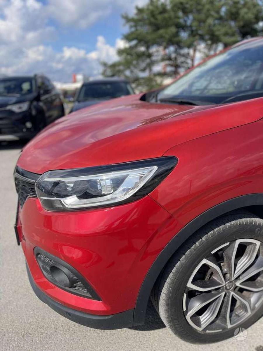 Sarkans Renault Kadjar 2020 Viļņa, ar dzinēja tilpumu 1.46 L un nobraukumu 187 tūkst. km par 8800 €, foto 11 vietnē AUTOMOTO.COM.LV