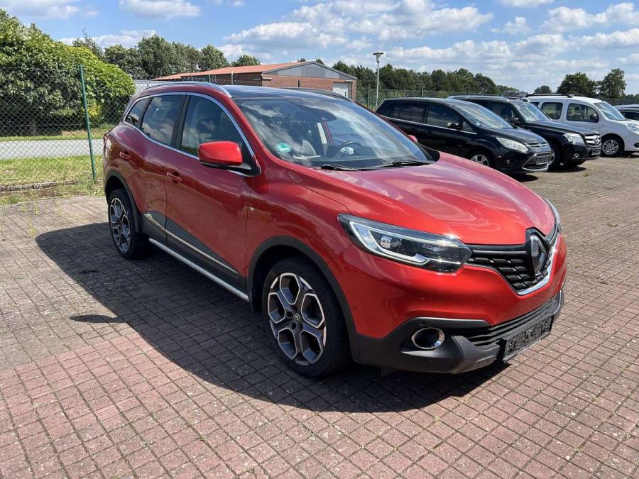 Sarkans Renault Kadjar 2015 Kauņa, ar dzinēja tilpumu 1.60 L un nobraukumu 118 tūkst. km par 5550 €, foto 4 vietnē AUTOMOTO.COM.LV
