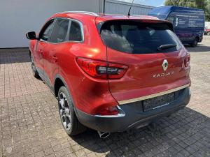 Sarkans Renault Kadjar 2015 Kauņa, ar dzinēja tilpumu 1.60 L un nobraukumu 118 tūkst. km par 5550 €, foto 5 vietnē AUTOMOTO.COM.LV