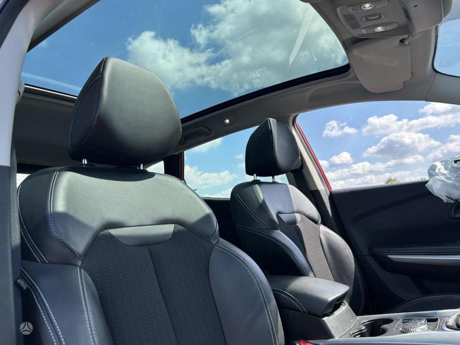 Sarkans Renault Kadjar 2015 Kauņa, ar dzinēja tilpumu 1.60 L un nobraukumu 118 tūkst. km par 5550 €, foto 10 vietnē AUTOMOTO.COM.LV