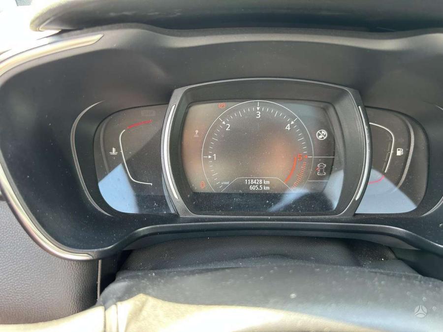 Sarkans Renault Kadjar 2015 Kauņa, ar dzinēja tilpumu 1.60 L un nobraukumu 118 tūkst. km par 5550 €, foto 11 vietnē AUTOMOTO.COM.LV