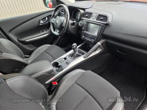 Красный Рено Kadjar 2016 в Таллин, объемом двигателя 1.20 л и пробегом 103 тыс. км за 8900 €, фото 15 на AUTOMOTO.COM.LV