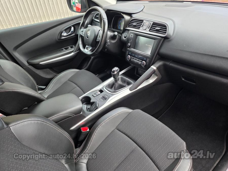 Красный Рено Kadjar 2016 в Таллин, объемом двигателя 1.20 л и пробегом 103 тыс. км за 8900 €, фото 15 на AUTOMOTO.COM.LV