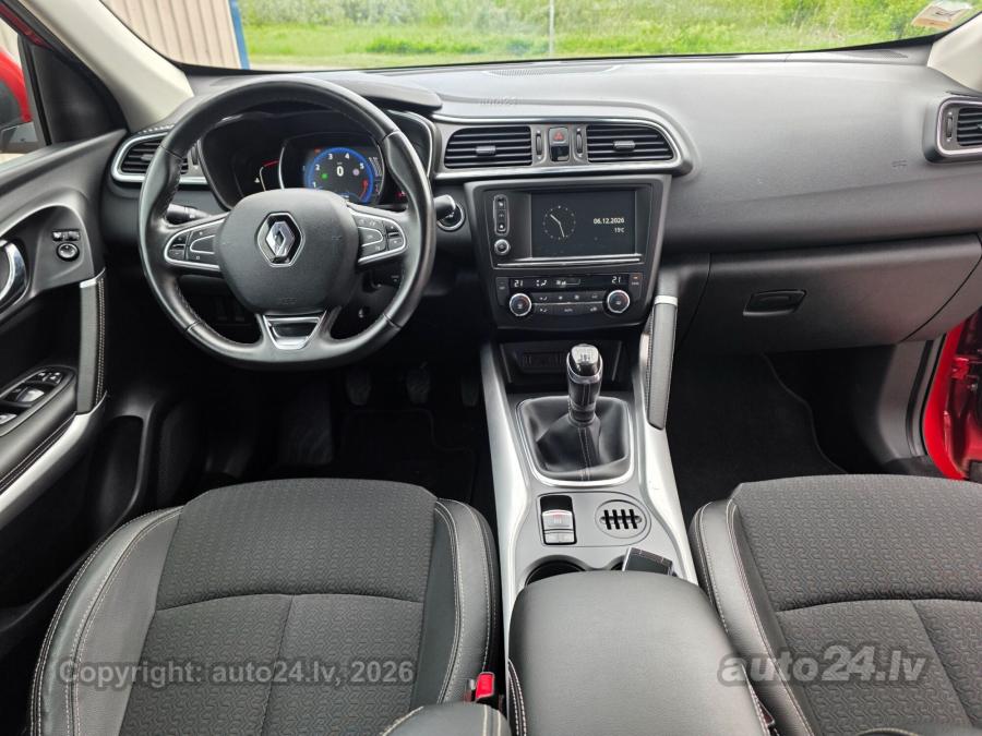Красный Рено Kadjar 2016 в Таллин, объемом двигателя 1.20 л и пробегом 103 тыс. км за 8900 €, фото 16 на AUTOMOTO.COM.LV