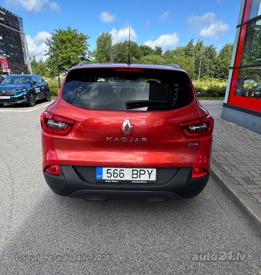 Red Renault Kadjar 2016 in Tallinn, with an engine capacity of 1.50 L and mileage of 191 thousand km for 8990 €, photo 5 on AUTOMOTO.COM.LV