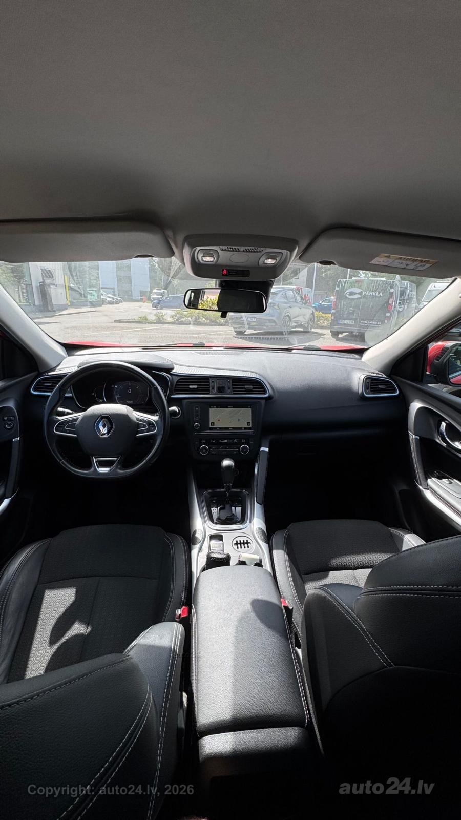 Red Renault Kadjar 2016 in Tallinn, with an engine capacity of 1.50 L and mileage of 191 thousand km for 8990 €, photo 9 on AUTOMOTO.COM.LV