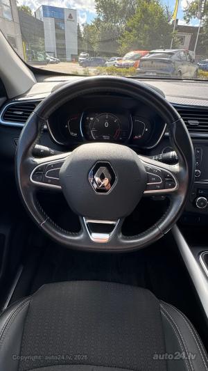Red Renault Kadjar 2016 in Tallinn, with an engine capacity of 1.50 L and mileage of 191 thousand km for 8990 €, photo 10 on AUTOMOTO.COM.LV