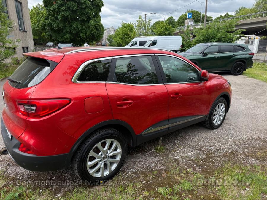 Red Renault Kadjar 2017 in Tallinn, with an engine capacity of 1.20 L and mileage of 79 thousand km for 11000 €, photo 3 on AUTOMOTO.COM.LV