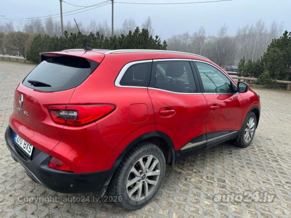 Red Renault Kadjar 2018 in Tallinn, with an engine capacity of 1.20 L and mileage of 119 thousand km for 8700 €, photo 5 on AUTOMOTO.COM.LV
