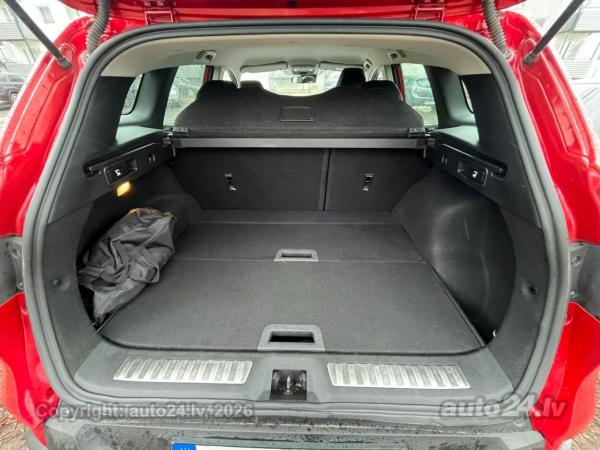 Red Renault Kadjar 2018 in Tallinn, with an engine capacity of 1.20 L and mileage of 119 thousand km for 8700 €, photo 10 on AUTOMOTO.COM.LV