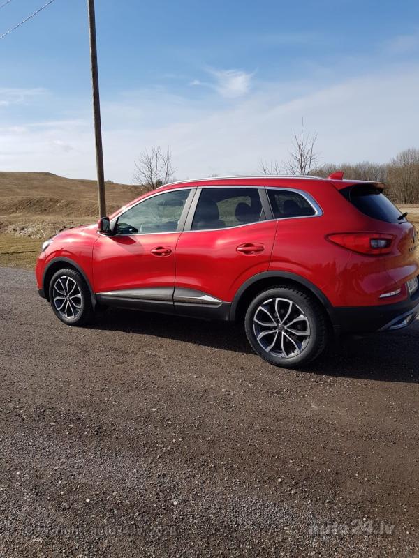 Sarkans Renault Kadjar 2020 Tallina, ar dzinēja tilpumu 1.30 L un nobraukumu 55 tūkst. km par 13900 €, foto 7 vietnē AUTOMOTO.COM.LV