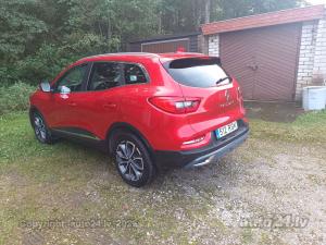 Sarkans Renault Kadjar 2020 Tallina, ar dzinēja tilpumu 1.50 L un nobraukumu 76 tūkst. km par 14900 €, foto 8 vietnē AUTOMOTO.COM.LV