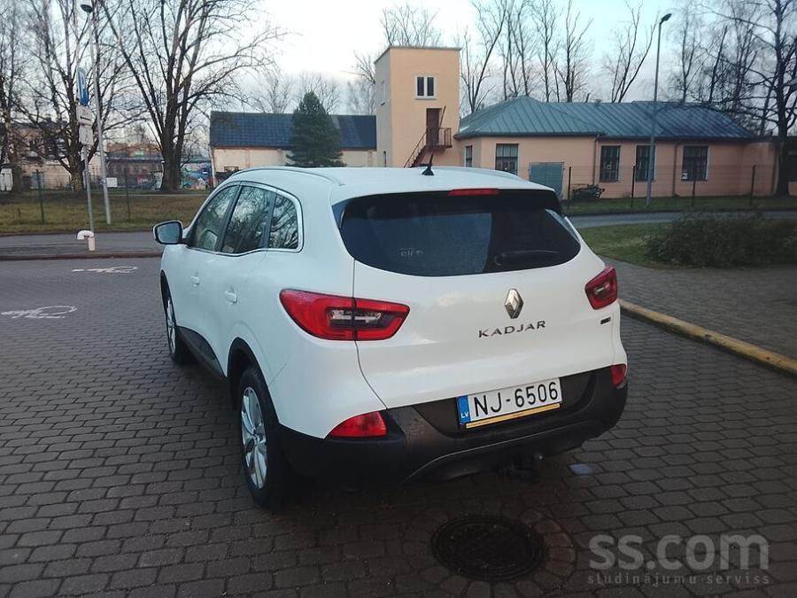 White Renault Kadjar 2015 in Riga, with an engine capacity of 1.50 L and mileage of 321 thousand km for 7700 €, photo 8 on AUTOMOTO.COM.LV