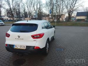 White Renault Kadjar 2015 in Riga, with an engine capacity of 1.50 L and mileage of 321 thousand km for 7700 €, photo 9 on AUTOMOTO.COM.LV