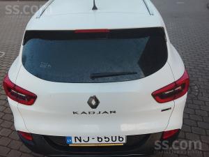 White Renault Kadjar 2015 in Riga, with an engine capacity of 1.50 L and mileage of 321 thousand km for 7700 €, photo 10 on AUTOMOTO.COM.LV