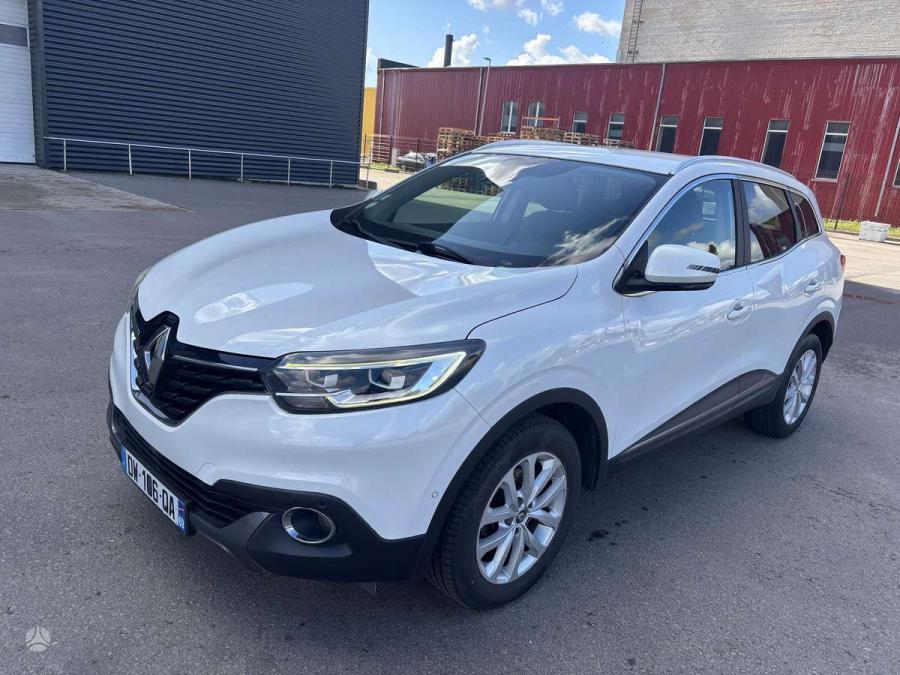 Белый Рено Kadjar 2015 в Таураге, объемом двигателя 1.60 л и пробегом 200 тыс. км за 7490 €, фото 1 на AUTOMOTO.COM.LV