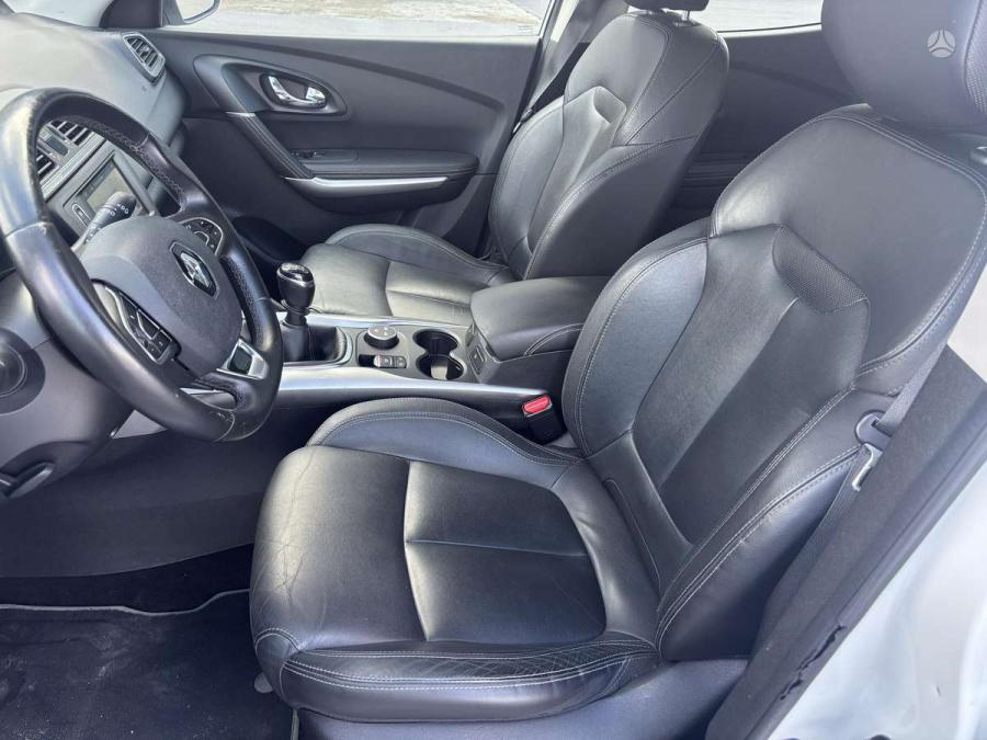 Белый Рено Kadjar 2015 в Таураге, объемом двигателя 1.60 л и пробегом 200 тыс. км за 7490 €, фото 10 на AUTOMOTO.COM.LV
