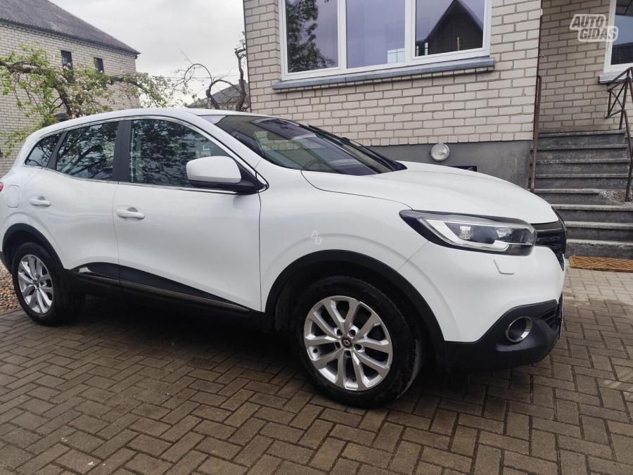 Balts Renault Kadjar 2016 Telšiai, ar dzinēja tilpumu 1.20 L un nobraukumu 209 tūkst. km par 6500 €, foto 4 vietnē AUTOMOTO.COM.LV