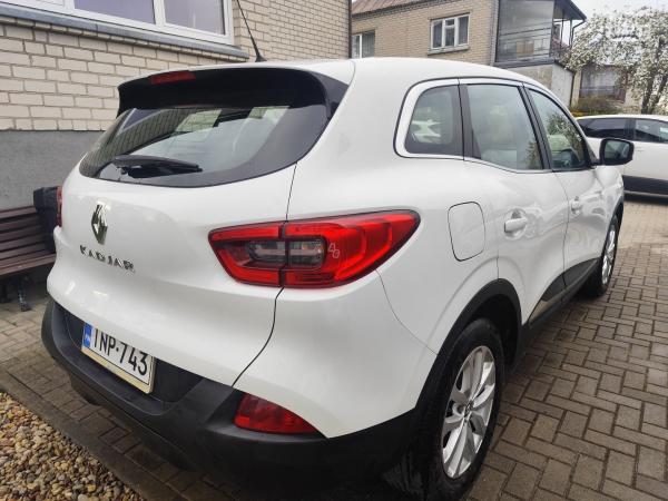 White Renault Kadjar 2016 in Telschi, with an engine capacity of 1.20 L and mileage of 209 thousand km for 6500 €, photo 6 on AUTOMOTO.COM.LV