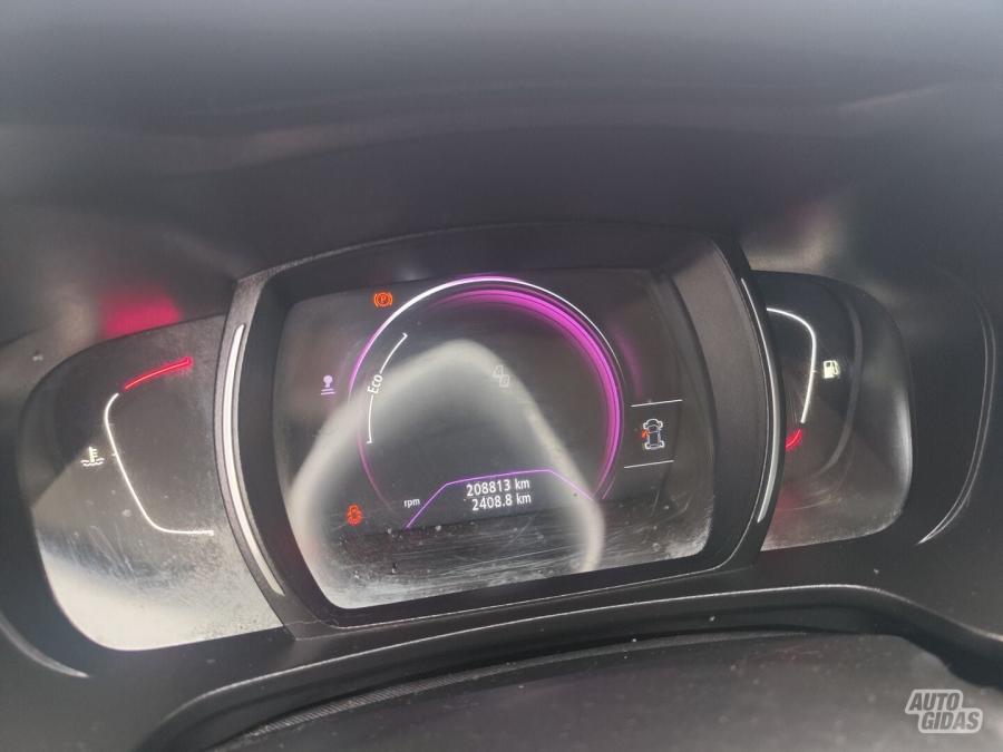 Balts Renault Kadjar 2016 Telšiai, ar dzinēja tilpumu 1.20 L un nobraukumu 209 tūkst. km par 6500 €, foto 17 vietnē AUTOMOTO.COM.LV