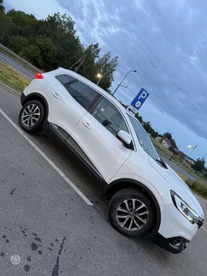 White Renault Kadjar 2016 in Vilnius, with an engine capacity of 1.46 L and mileage of 252 thousand km for 10500 €, photo 5 on AUTOMOTO.COM.LV