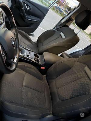 White Renault Kadjar 2016 in Vilnius, with an engine capacity of 1.46 L and mileage of 252 thousand km for 10500 €, photo 10 on AUTOMOTO.COM.LV