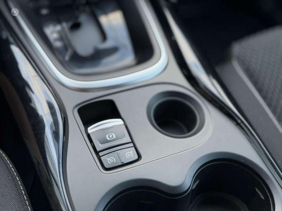 Balts Renault Kadjar 2016 Viļņa, ar dzinēja tilpumu 1.46 L un nobraukumu 276 tūkst. km par 6600 €, foto 17 vietnē AUTOMOTO.COM.LV