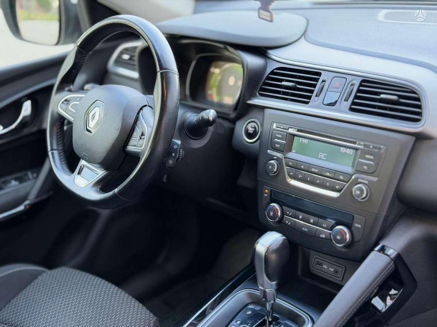 Balts Renault Kadjar 2016 Viļņa, ar dzinēja tilpumu 1.46 L un nobraukumu 276 tūkst. km par 6600 €, foto 20 vietnē AUTOMOTO.COM.LV