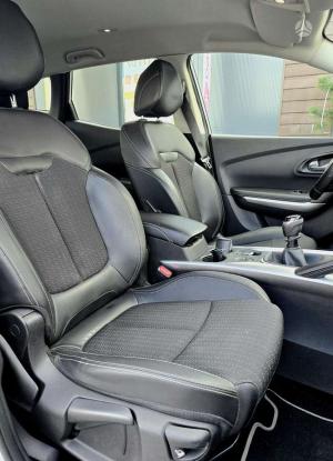White Renault Kadjar 2016 in Taurage, with an engine capacity of 1.20 L and mileage of 172 thousand km for 6200 €, photo 24 on AUTOMOTO.COM.LV