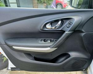 White Renault Kadjar 2016 in Taurage, with an engine capacity of 1.20 L and mileage of 172 thousand km for 6200 €, photo 29 on AUTOMOTO.COM.LV