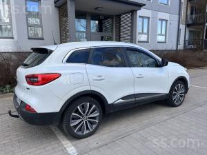 Balts Renault Kadjar 2017 Rīga, ar dzinēja tilpumu 1.50 L un nobraukumu 154 tūkst. km par 13500 €, foto 8 vietnē AUTOMOTO.COM.LV