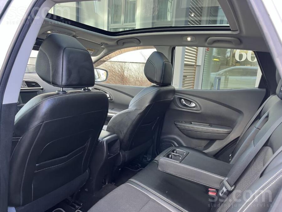 Balts Renault Kadjar 2017 Rīga, ar dzinēja tilpumu 1.50 L un nobraukumu 154 tūkst. km par 13500 €, foto 18 vietnē AUTOMOTO.COM.LV