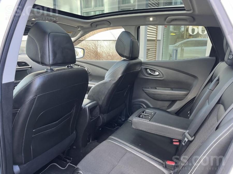 Balts Renault Kadjar 2017 Rīga, ar dzinēja tilpumu 1.50 L un nobraukumu 154 tūkst. km par 13500 €, foto 24 vietnē AUTOMOTO.COM.LV