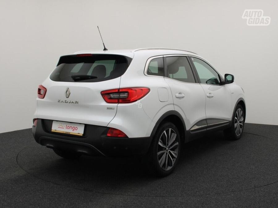 White Renault Kadjar 2017 in Vilnius, with an engine capacity of 1.50 L and mileage of 199 thousand km for 11399 €, photo 8 on AUTOMOTO.COM.LV
