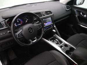 White Renault Kadjar 2017 in Vilnius, with an engine capacity of 1.50 L and mileage of 199 thousand km for 11399 €, photo 16 on AUTOMOTO.COM.LV