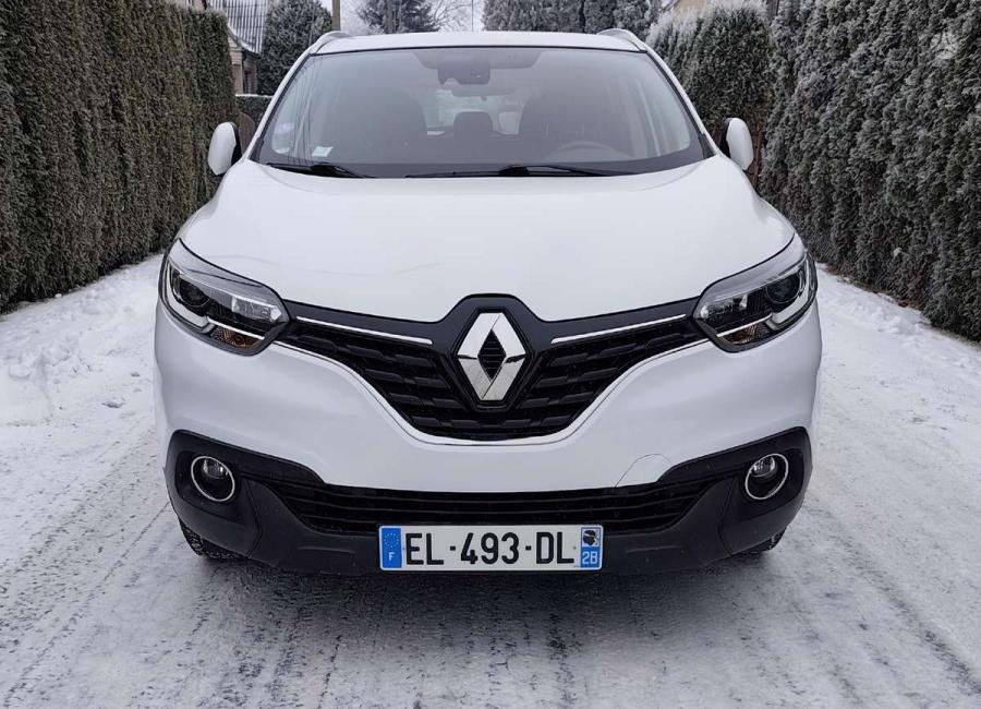 White Renault Kadjar 2017 in Marijampole, with an engine capacity of 1.20 L and mileage of 82 thousand km for 7400 €, photo 2 on AUTOMOTO.COM.LV