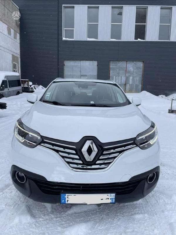 White Renault Kadjar 2017 in Taurage, with an engine capacity of 1.20 L and mileage of 88 thousand km for 8500 €, photo 1 on AUTOMOTO.COM.LV