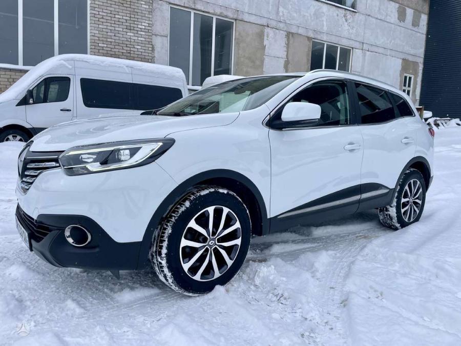 Balts Renault Kadjar 2017 Tauragė, ar dzinēja tilpumu 1.20 L un nobraukumu 88 tūkst. km par 8500 €, foto 2 vietnē AUTOMOTO.COM.LV