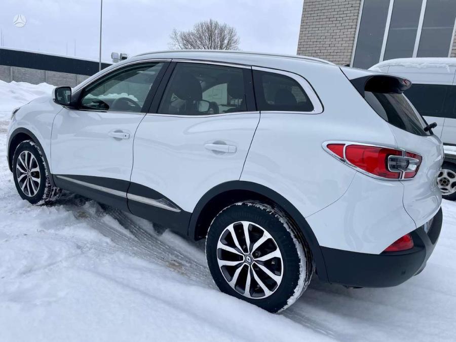 Balts Renault Kadjar 2017 Tauragė, ar dzinēja tilpumu 1.20 L un nobraukumu 88 tūkst. km par 8500 €, foto 5 vietnē AUTOMOTO.COM.LV