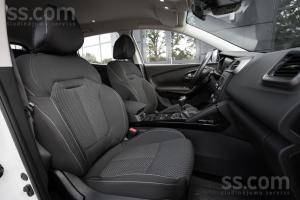 Balts Renault Kadjar 2017 Jelgava, ar dzinēja tilpumu 1.20 L un nobraukumu 0 tūkst. km par 10999 €, foto 14 vietnē AUTOMOTO.COM.LV
