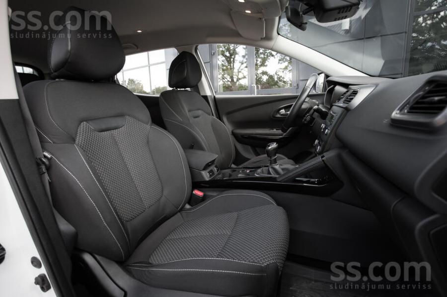 Balts Renault Kadjar 2017 Jelgava, ar dzinēja tilpumu 1.20 L un nobraukumu 0 tūkst. km par 10999 €, foto 14 vietnē AUTOMOTO.COM.LV