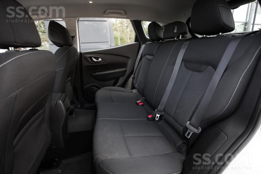 Balts Renault Kadjar 2017 Jelgava, ar dzinēja tilpumu 1.20 L un nobraukumu 0 tūkst. km par 10999 €, foto 16 vietnē AUTOMOTO.COM.LV