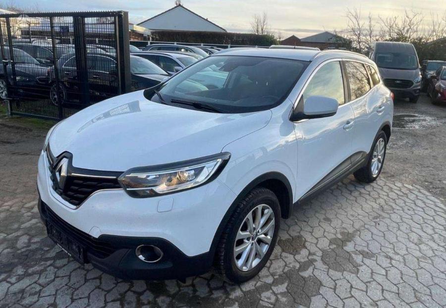 White Renault Kadjar 2018 in Marijampole, with an engine capacity of 1.46 L and mileage of 330 thousand km for 7400 €, photo 1 on AUTOMOTO.COM.LV