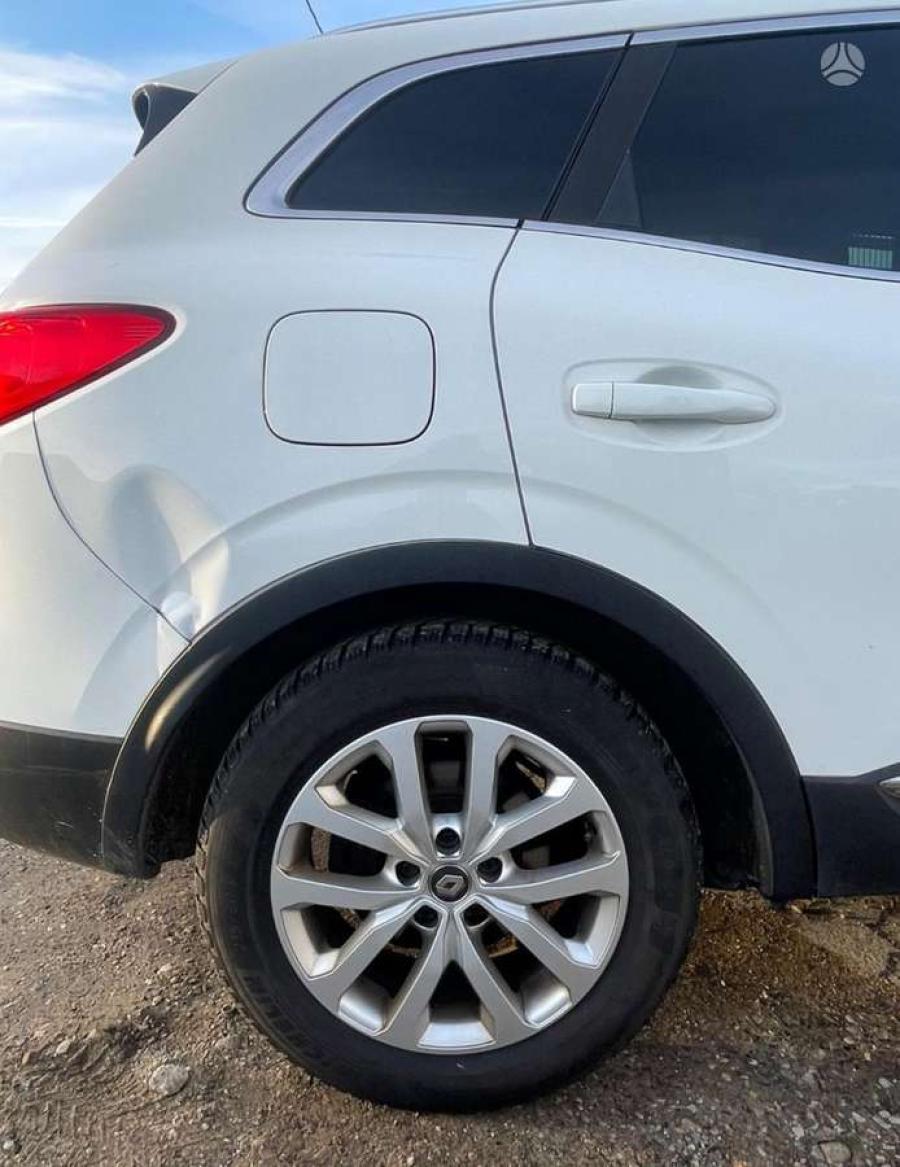 White Renault Kadjar 2018 in Marijampole, with an engine capacity of 1.46 L and mileage of 330 thousand km for 7400 €, photo 13 on AUTOMOTO.COM.LV