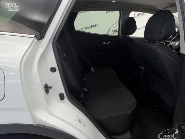 Белый Рено Kadjar 2018 в Авиженяй, объемом двигателя 1.20 л и пробегом 101 тыс. км за 11500 €, фото 9 на AUTOMOTO.COM.LV