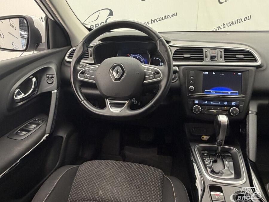 White Renault Kadjar 2018 in Avizieniai, with an engine capacity of 1.20 L and mileage of 101 thousand km for 11500 €, photo 14 on AUTOMOTO.COM.LV